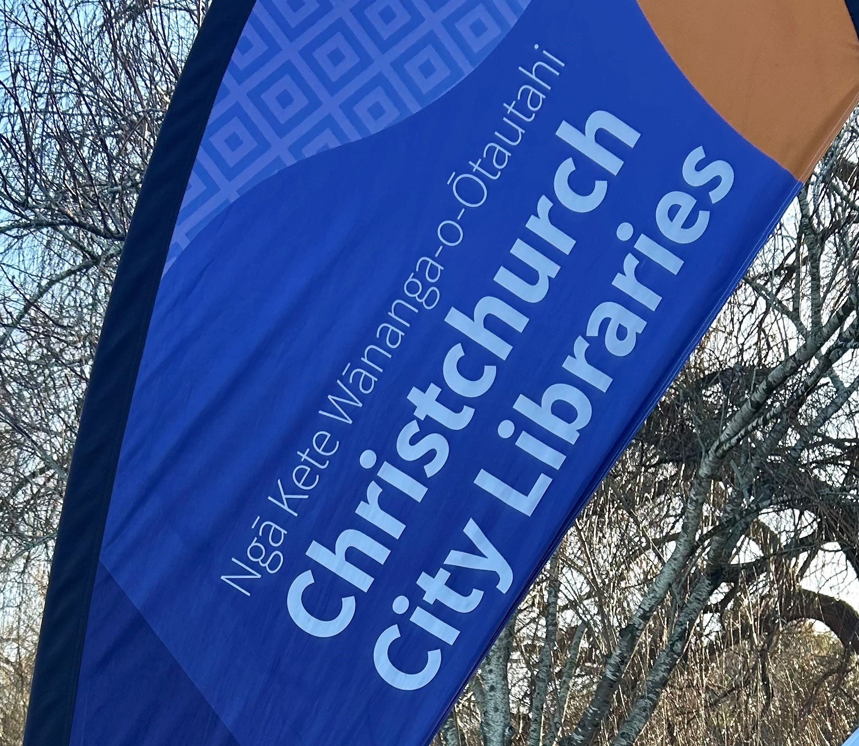 South Mobile Library Van at the South Christchurch Farmers' Market ...